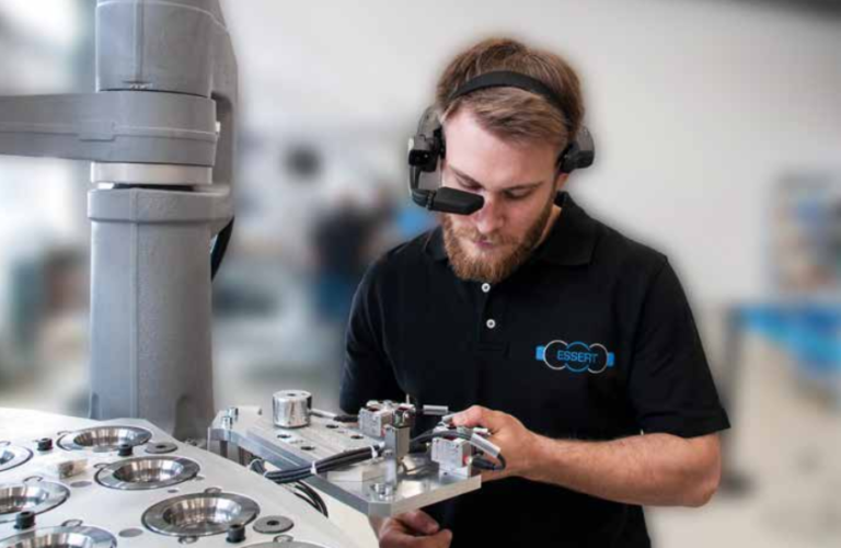 Essert: Augmented Reality facilitates maintenance - RealWear