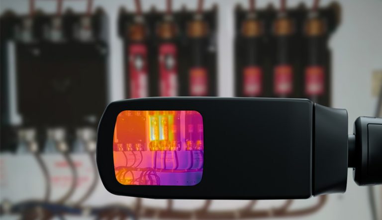 RealWear Navigator 520 - Work more efficiently with AR